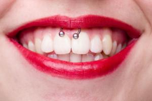 Tipi di piercing: i nomi e le diverse posizioni sul viso e sul corpo