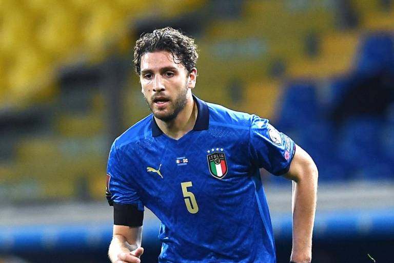 Chi è Manuel Locatelli, il centrocampista dell'Italia: biografia e vita ...