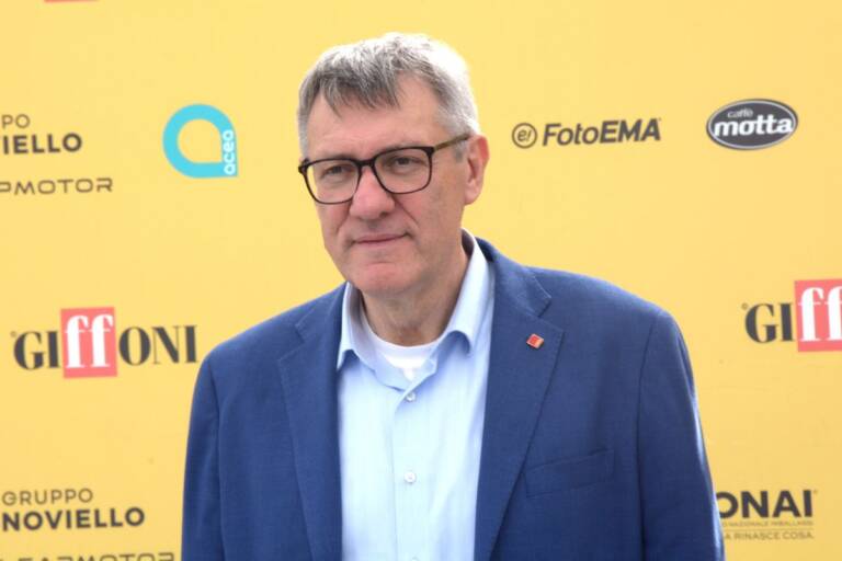 Simone Barbato, chi è il comico e mimo di Zelig