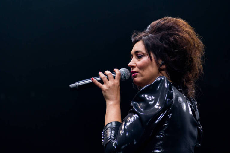 Federica Camba, chi è la cantautrice: la carriera e la vita privata