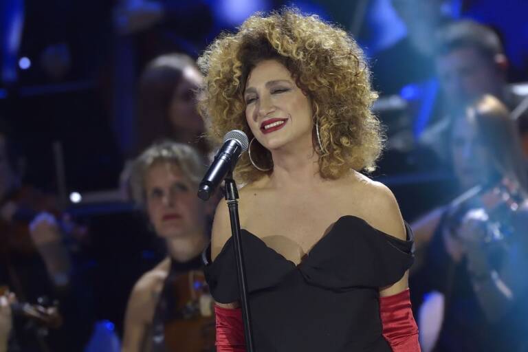 Chi è Danny Ramirez: attore e presunto flirt di Jessica Alba