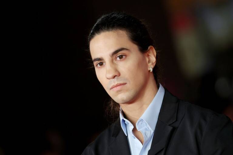 Chi è Tedua, il rapper di Mowgli: la carriera e la vita privata