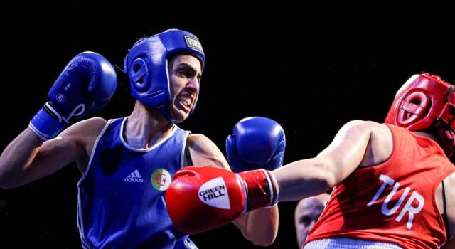 Chi è Imane Khelif, pugile travolta dalle polemiche a Parigi 2024