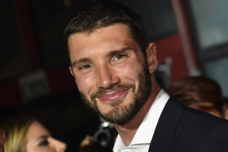 De Martino, operazione Sanremo: incontro con il noto manager