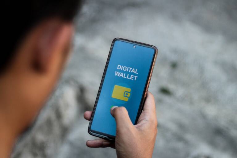 IT-Wallet, cos'è e come funziona il portafoglio digitale