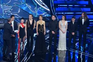 Manuele Velo, chi è l'attore di Mare Fuori 5: vita privata e curiosità