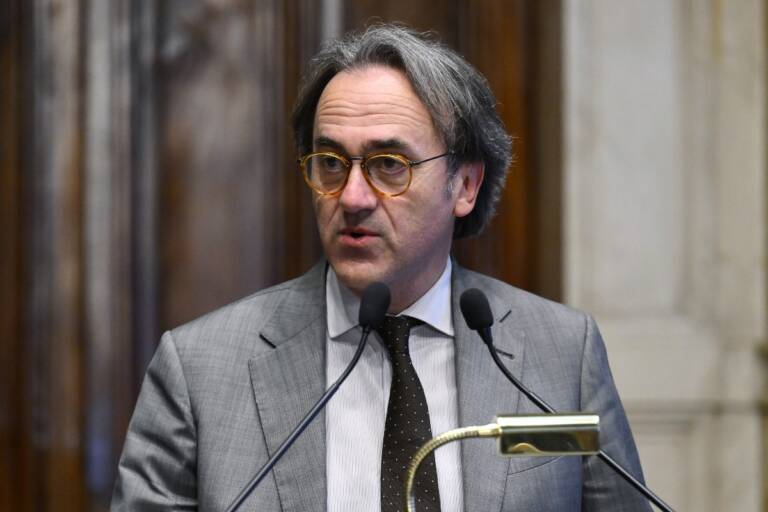Chi è Angelo Bonelli: biografia, carriera e curiosità sul politico
