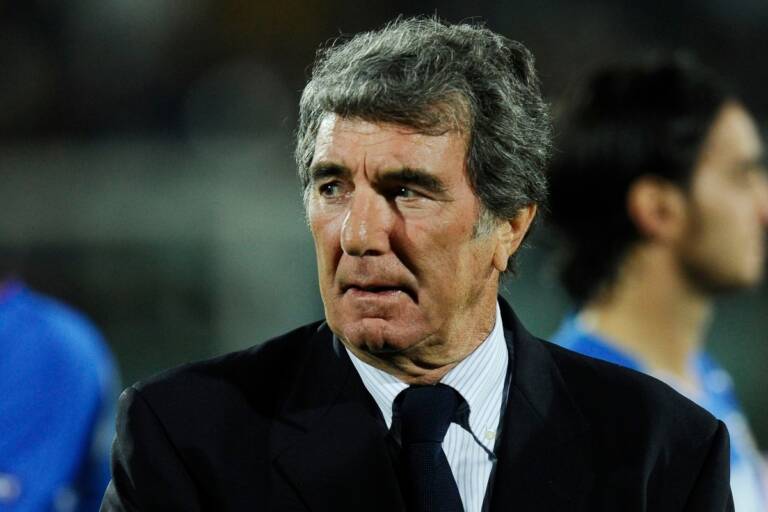 Chi è Dino Zoff: biografia, carriera dell'ex portiere ed allenatore